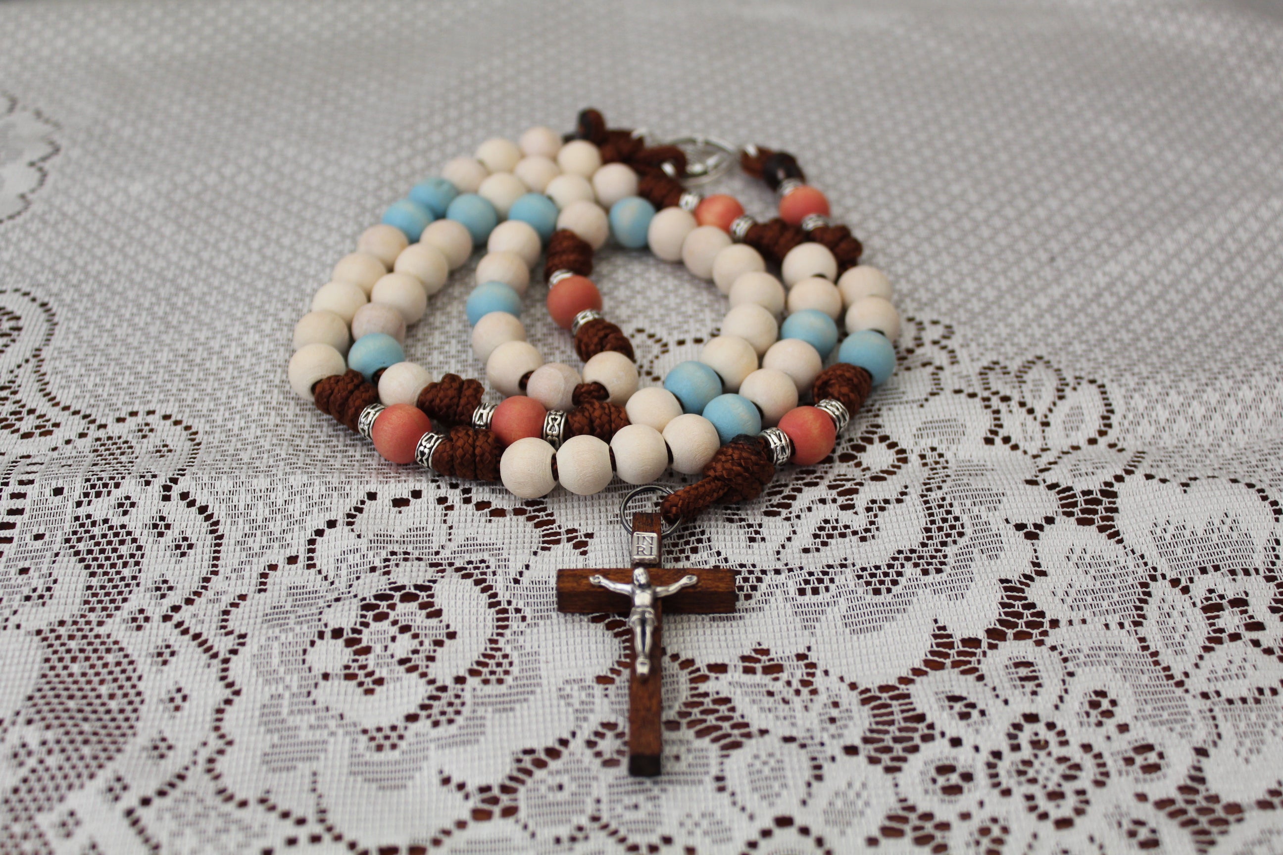 Lily of the Mohawks (St. Kateri) Rosary – Verso L'alto Crafts
